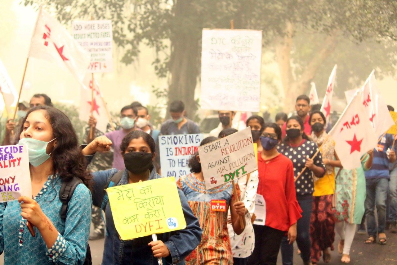Delhi Air Pollution Emergency Triggers Protests, Political Squabbles ...