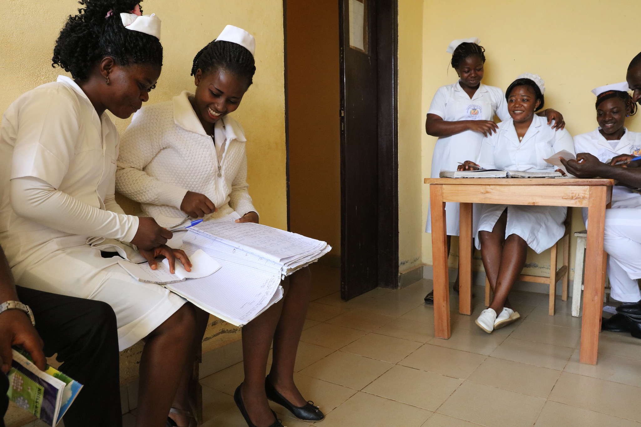 Nurse Shortage Is A ‘Global Health Emergency’ – Yet Governments Fail To ...
