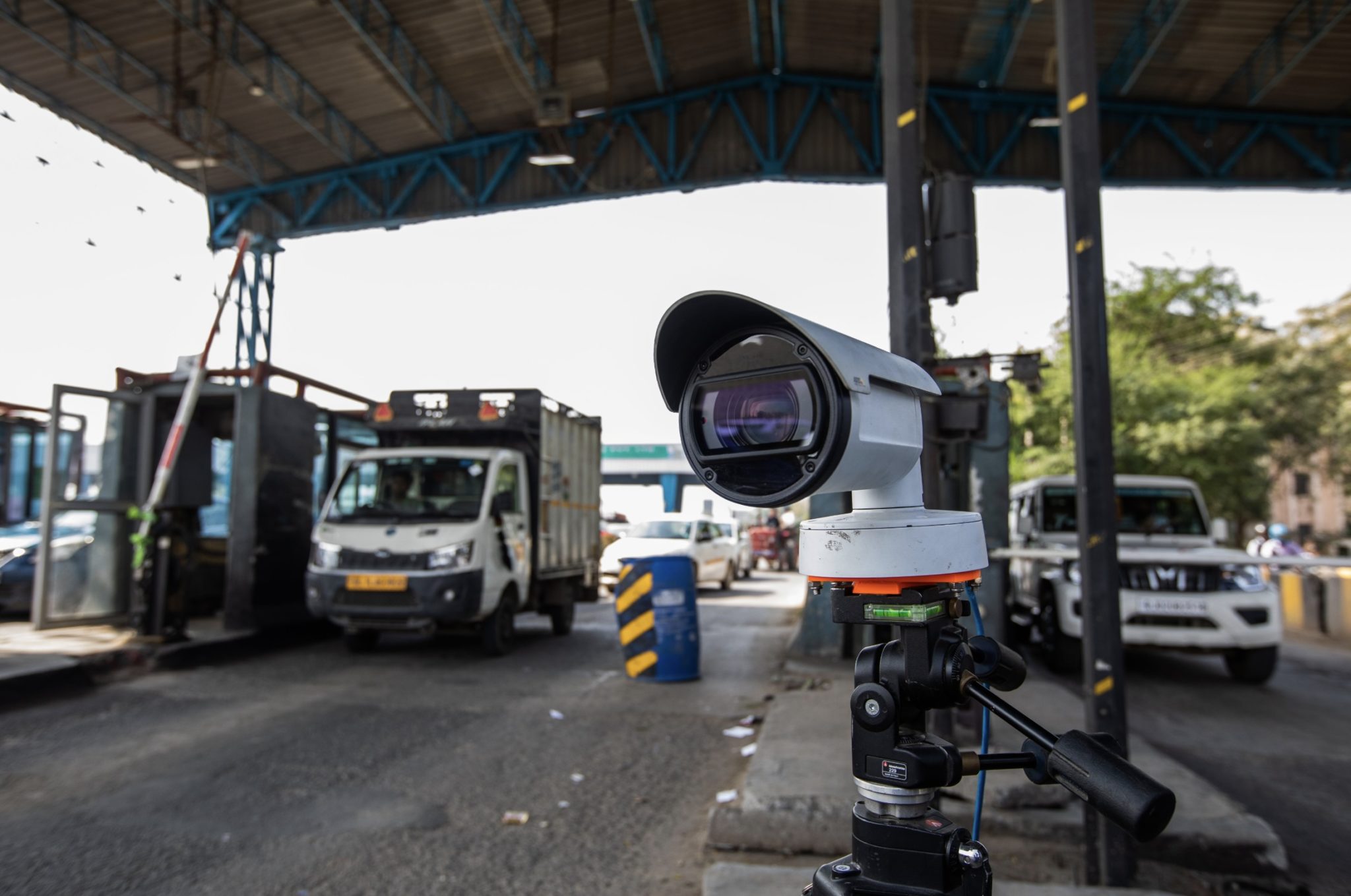New Delhi Traffic Pollution Sensors Debunk Notion That CNG Is A 'Green ...