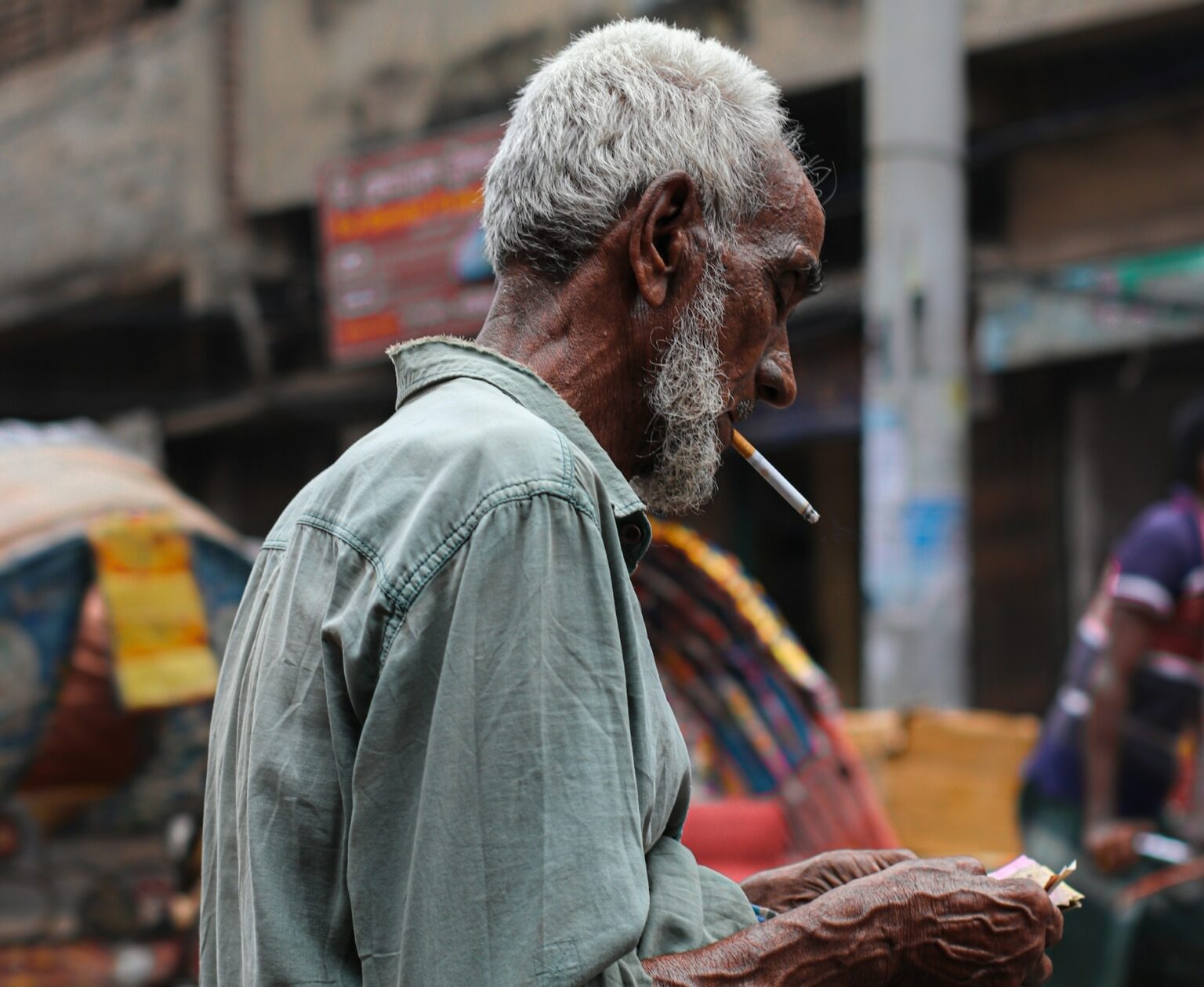 Bangladesh Tightens Control Over Tobacco But Excludes Smokeless ...